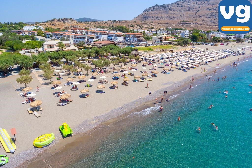 Spiaggia di Lardos (Rodi) - VacanzeGreche