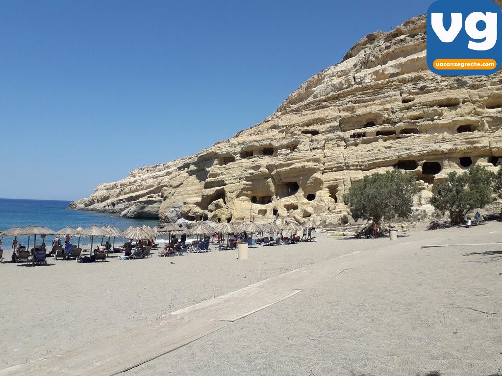 Spiaggia di Matala (Creta) - VacanzeGreche
